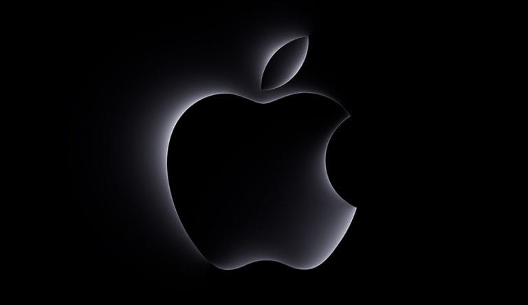 Detailed SWOT Analysis of Apple iPhone in 2026